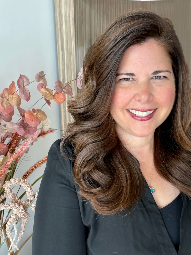 Biography | Lisa Unger